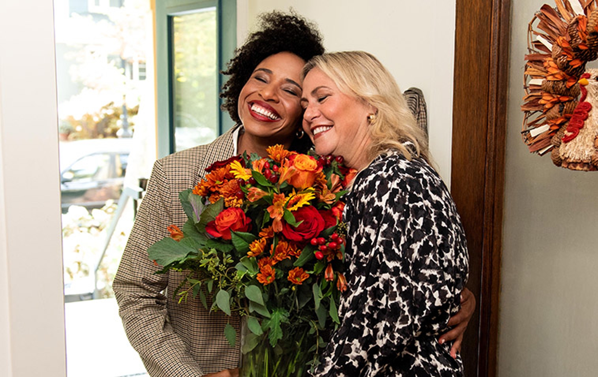 How to Be a Good Friend: Tips & Ideas | Petal Talk