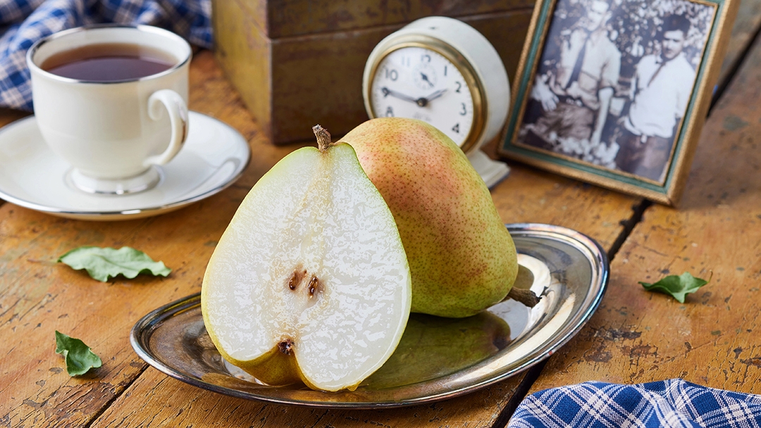 The Reason Behind Our Gold Pears | The Table by Harry & David