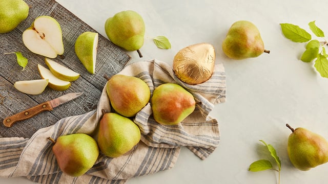 The Reason Behind Our Gold Pears | The Table by Harry & David