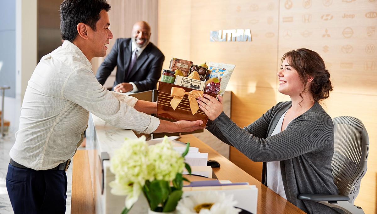 Gift Ideas for Administrative Professionals| The Table by Harry & David