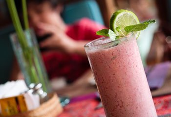 16 Ways to Drink a Strawberry Articles | Shari's Berries