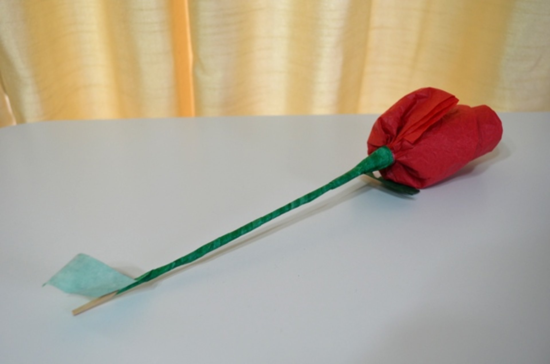 Valentine's Day Décor: Tissue Paper Roses | Petal Talk
