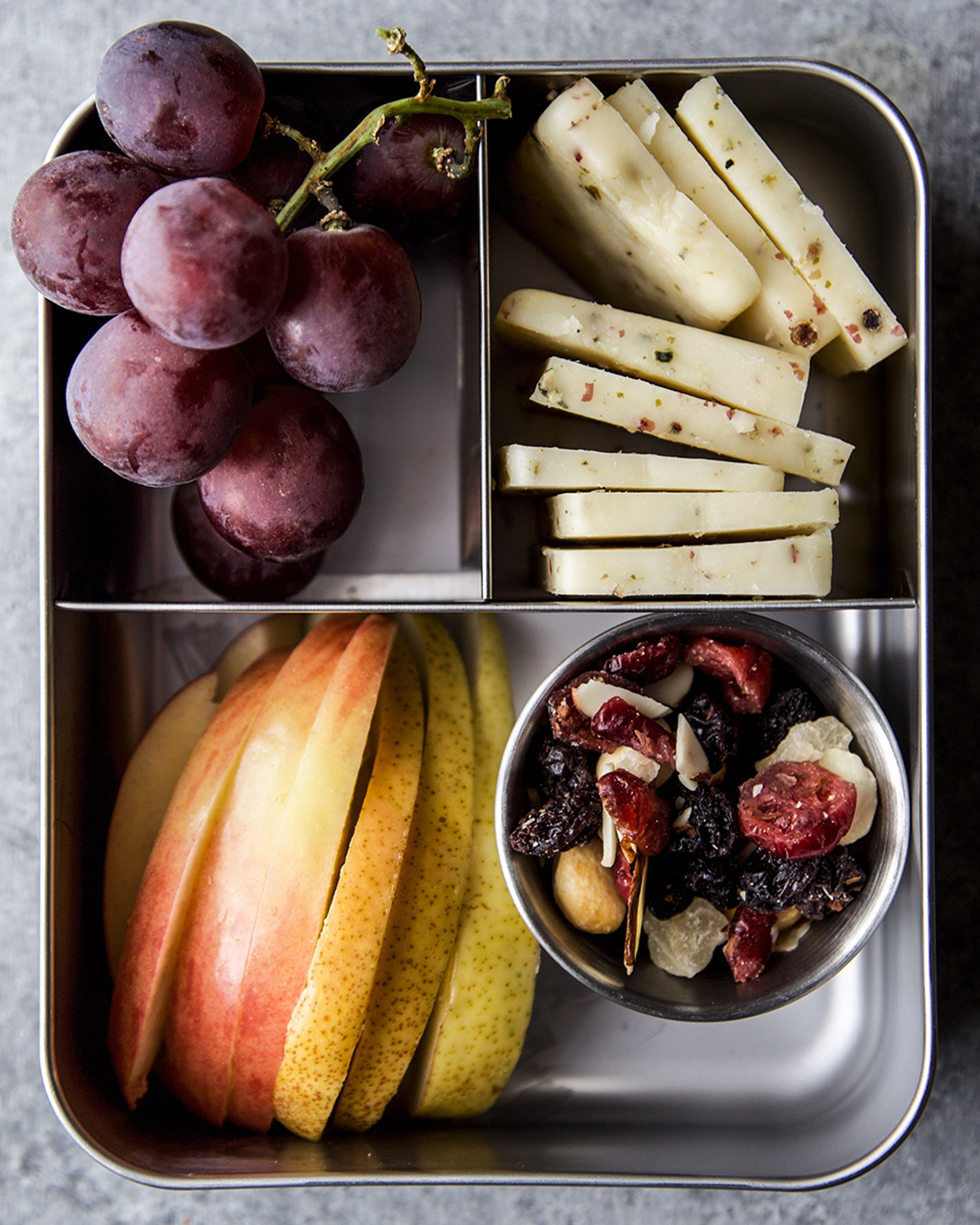 3 Easy Road Trip Snacks for Summer | The Table by Harry & David