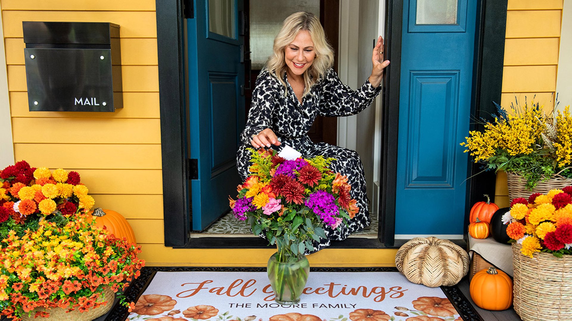 Flower Delivery FAQs Articles | 1800Flowers Petal Talk