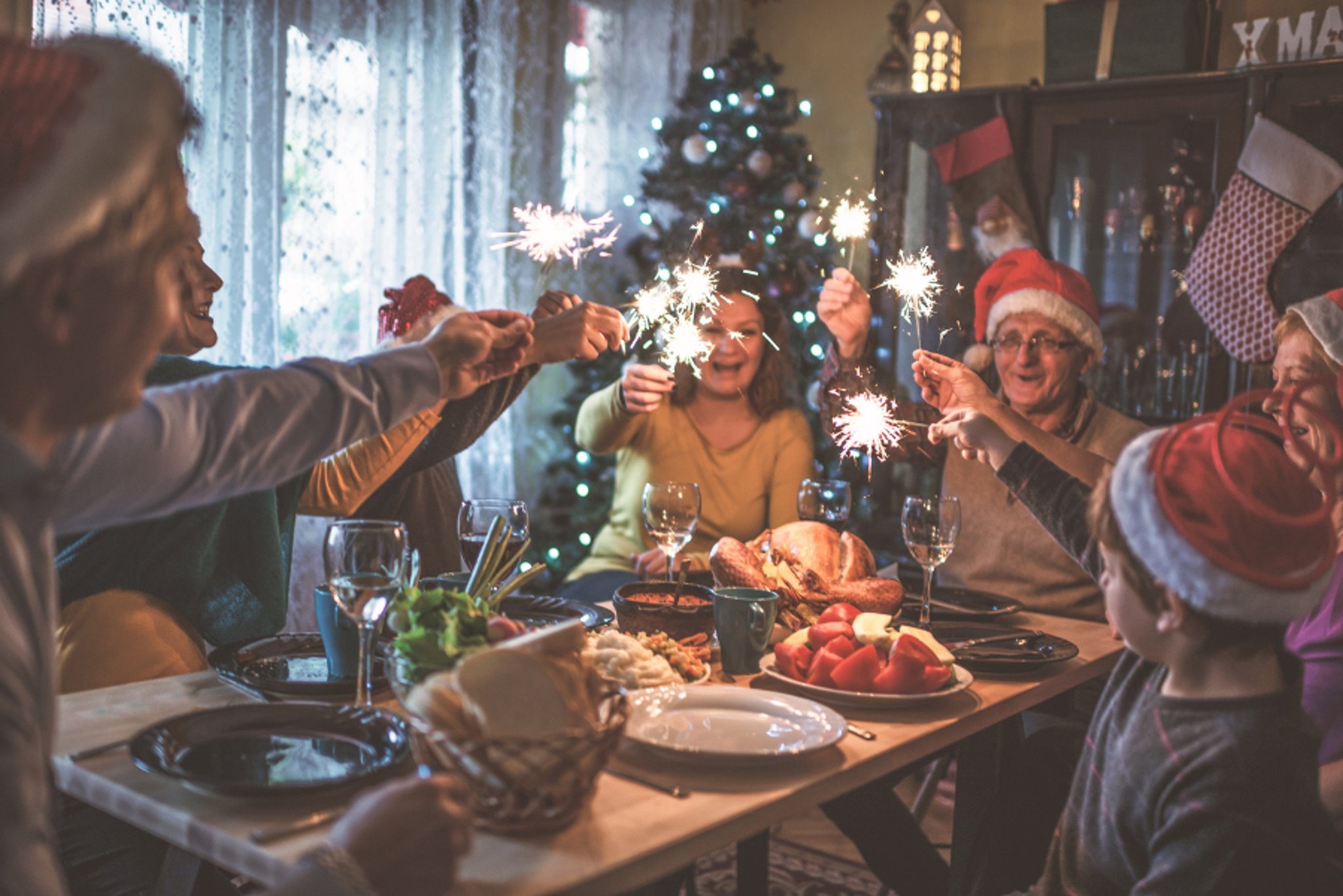 Tips For Making Your Formal Christmas Dinner Party A Huge Hit | Berry ...