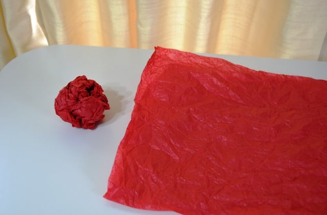 Valentine's Day Décor: Tissue Paper Roses | Petal Talk