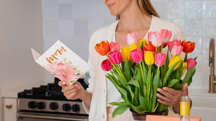 Free Mom Hugs Founder Sara Cunningham Spreads Love | Petal Talk