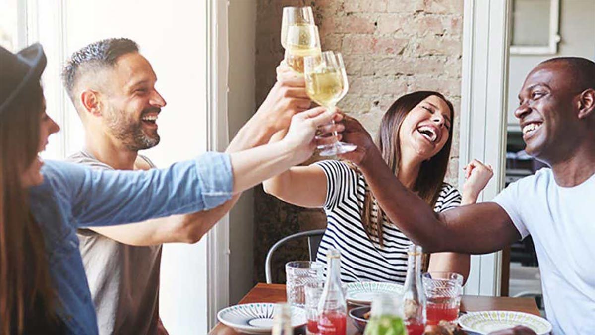 4 Simple Ways to Nurture Your Most Important Relationships | Petal Talk