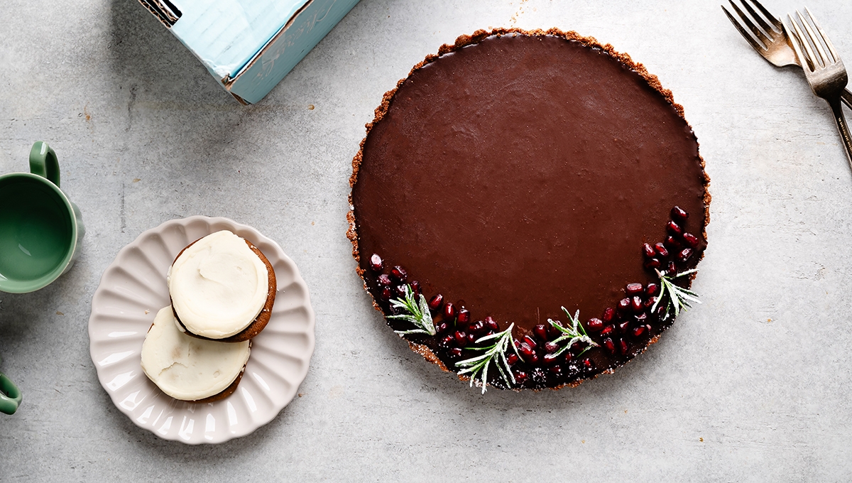 Gingerbread Chocolate Tart | Cheryl's Cookies
