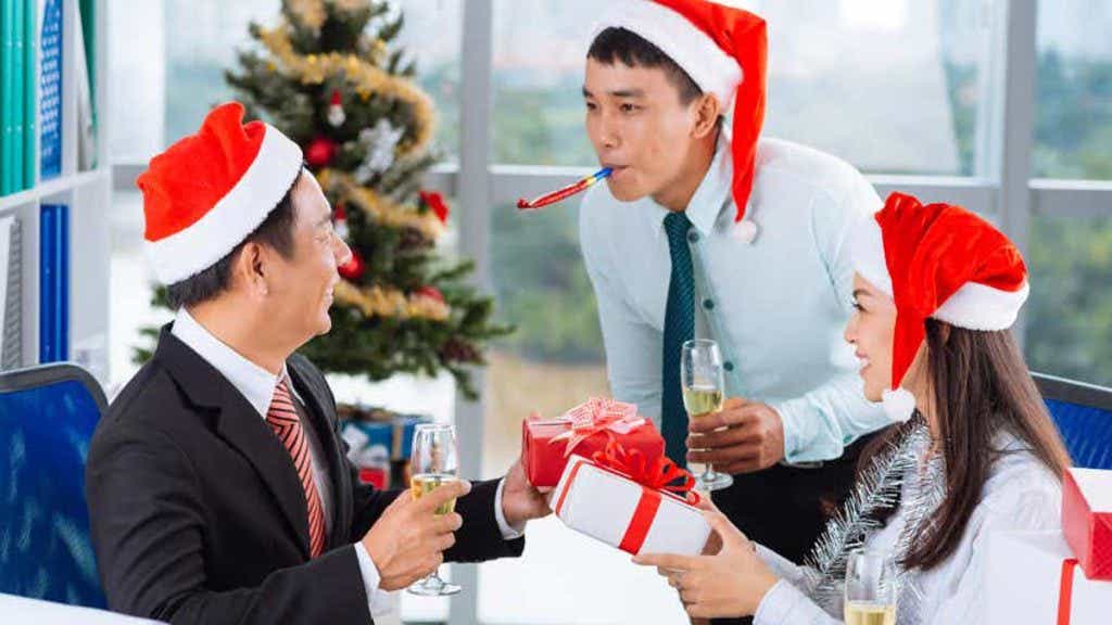Christmas Gifts for Coworkers Xmas Gifts for Boss Petal Talk