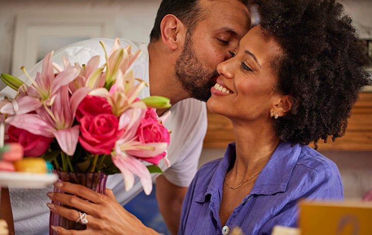 Best Anniversary Date Ideas to Reconnect | Petal Talk