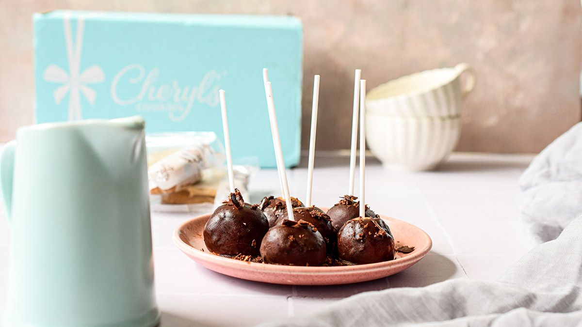 No-Bake Maple Syrup Cookie Pops | Cheryl's Cookies