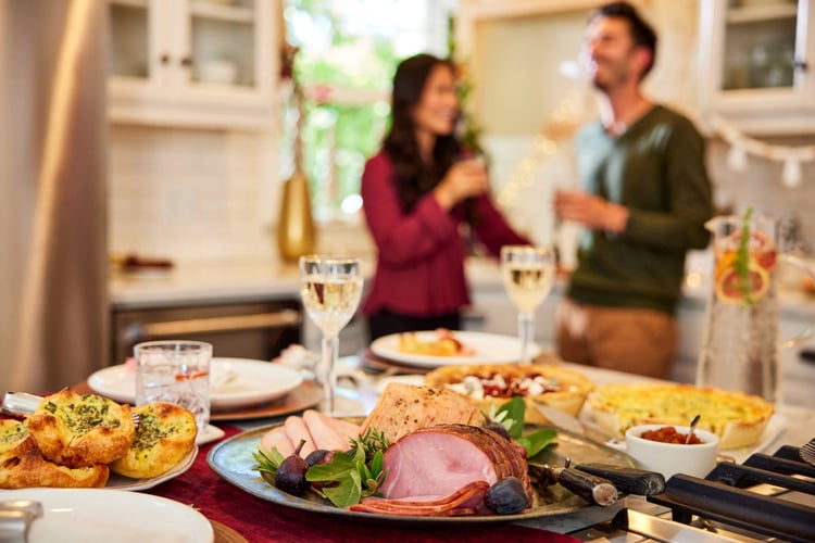 10 Steps to Hosting Thanksgiving | The Table by Harry & David