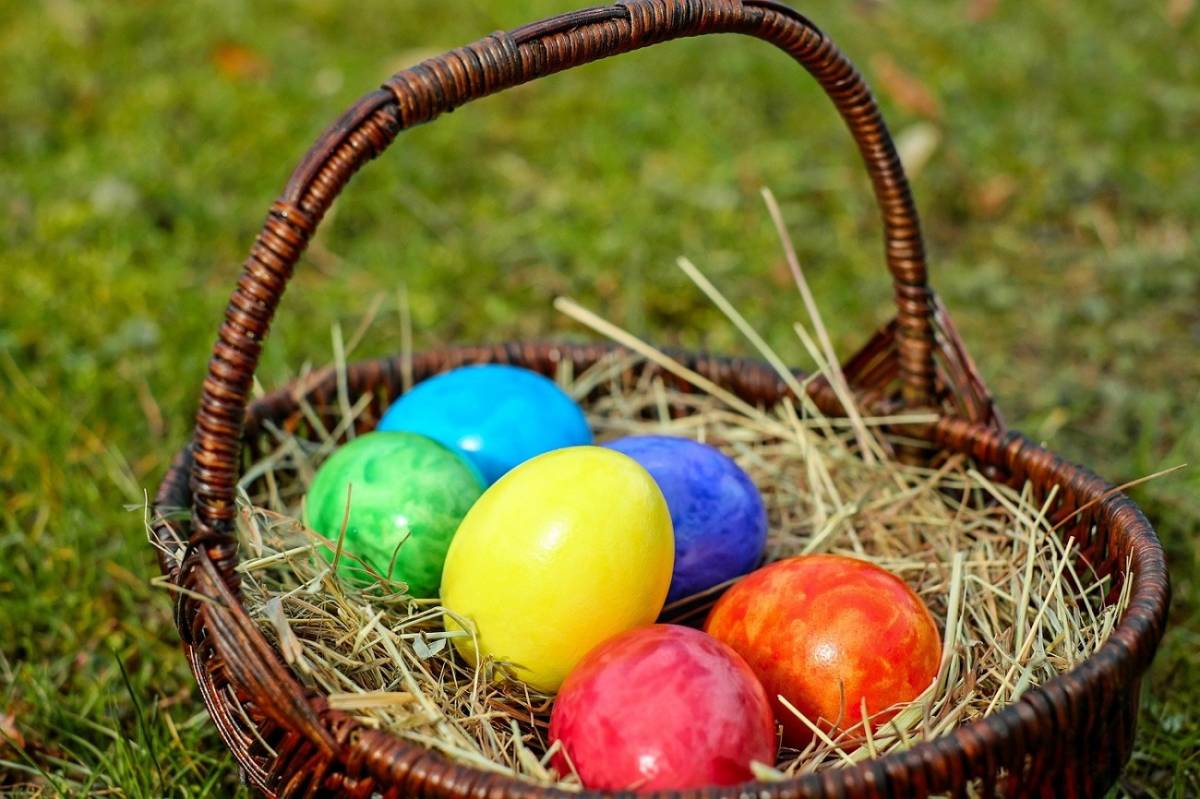 The History of the Easter Basket Tradition | Petal Talk