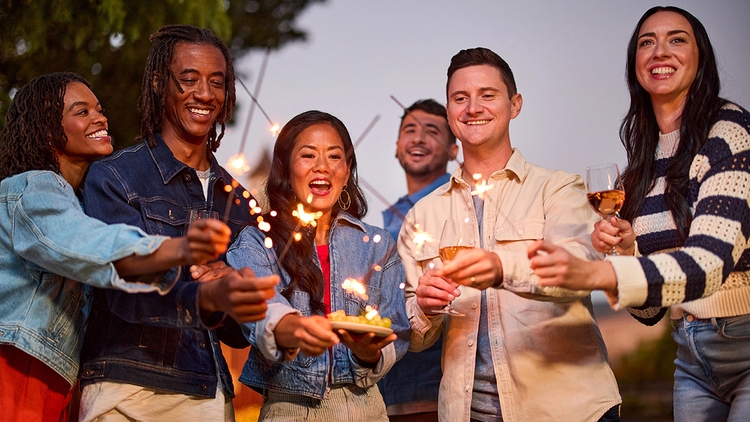 How to Host a 4th of July Party | Shari's Berries