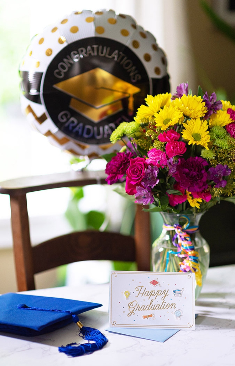 7 Graduation Party Ideas | Petal Talk