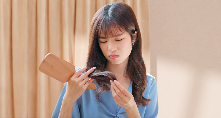 Beda Rambut Bercabang, Patah, dan Rontok