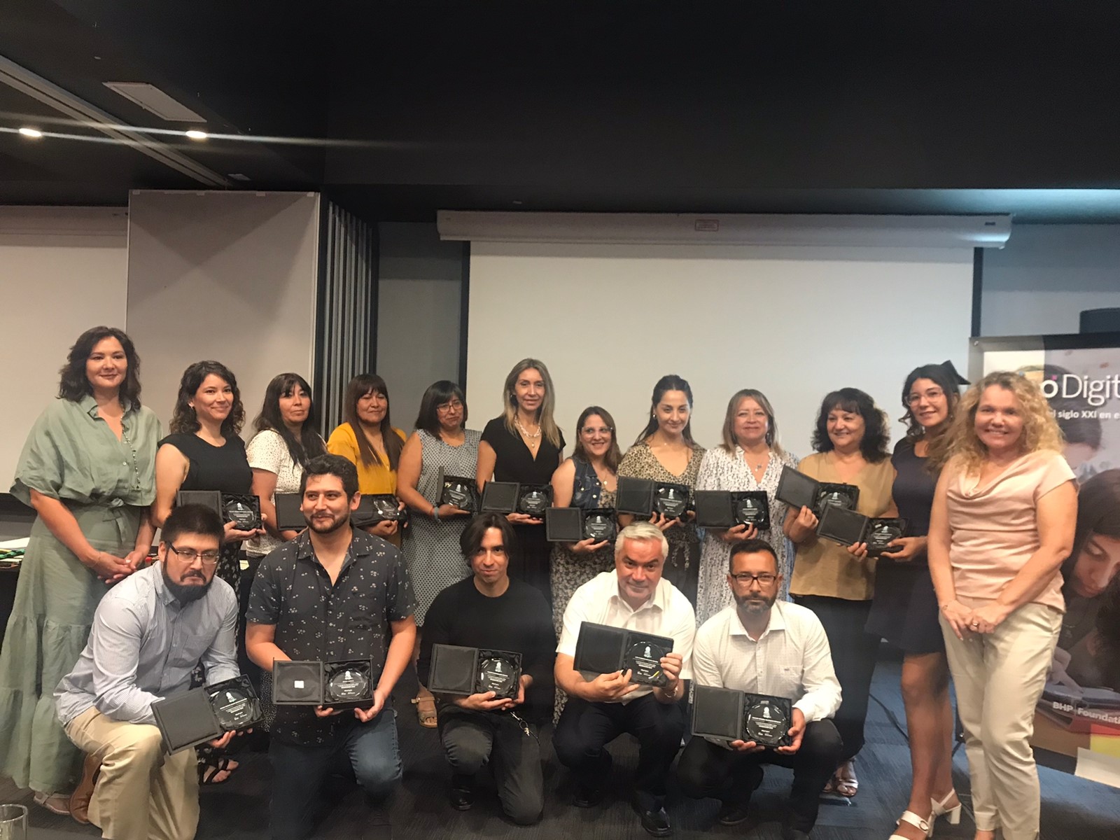Public school teachers in Chile receive computer science training | BHP ...