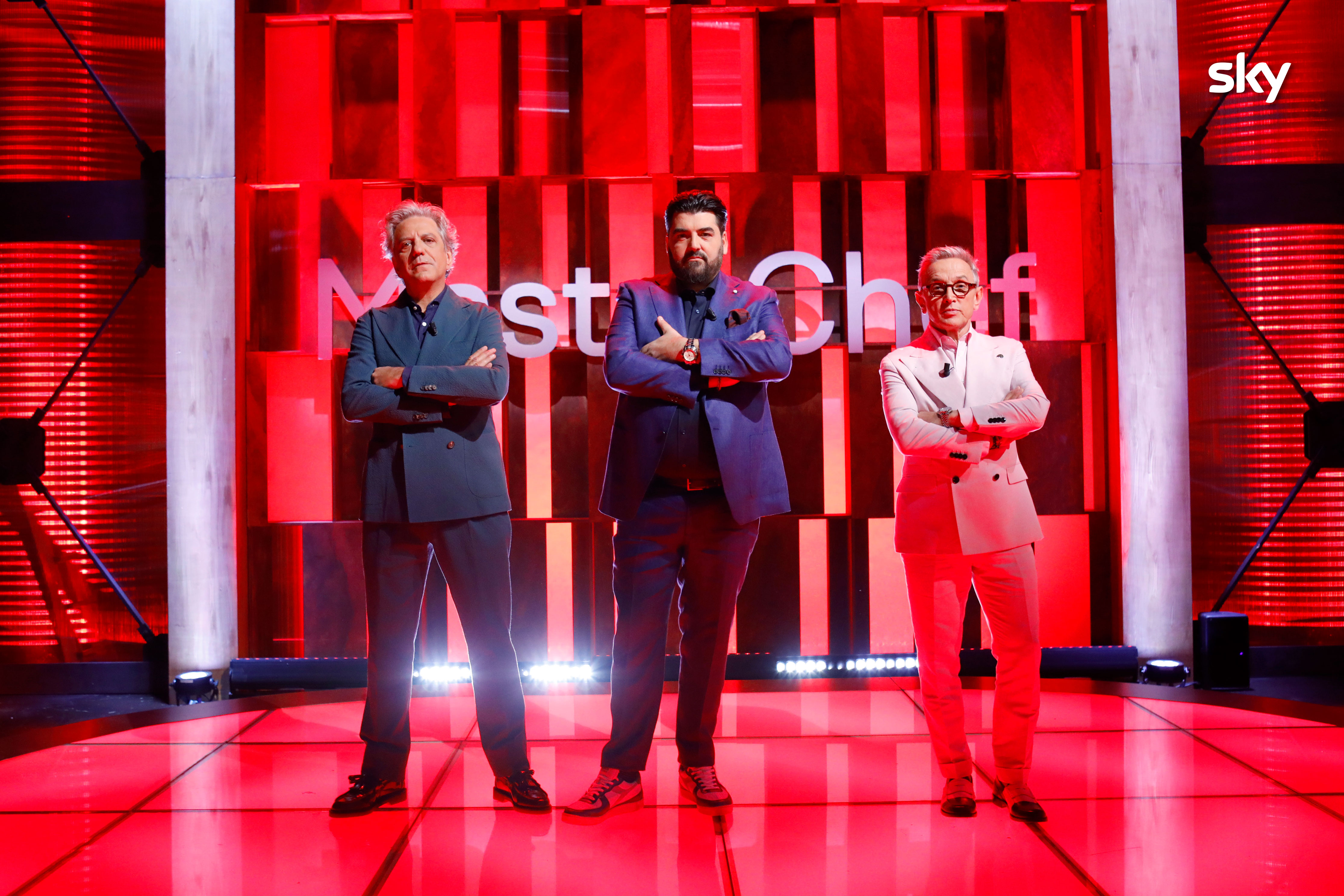 Torna MasterChef Italia, con Bruno Barbieri, Antonino Cannavacciuolo ...