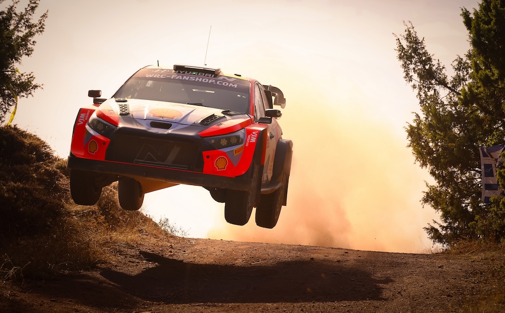 Tanak avoids Friday dramas to lead a rough, tough WRC Acropolis Rally ...