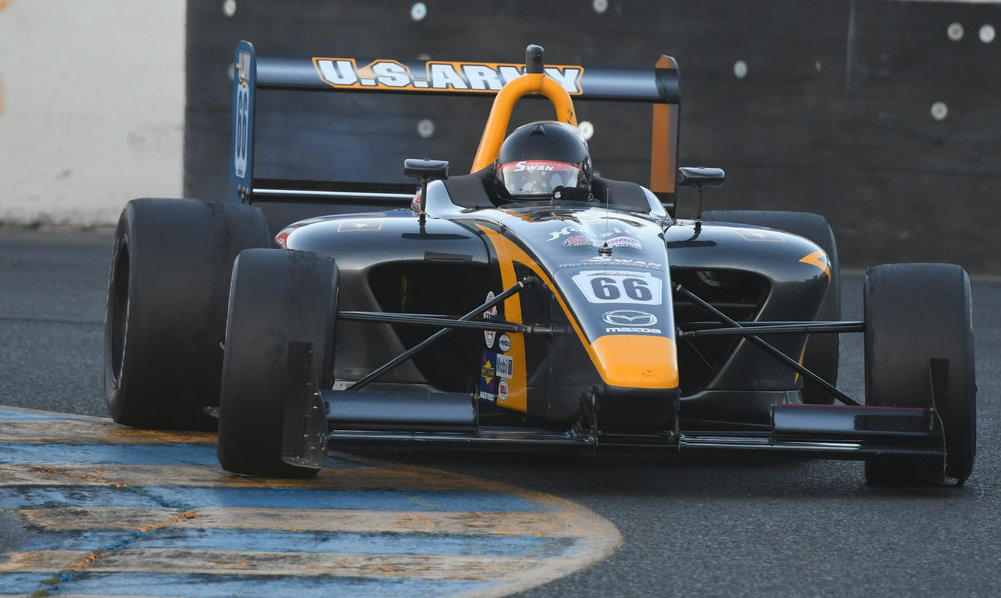 Swan captures third runoffs title with Formula Atlantic win | RACER