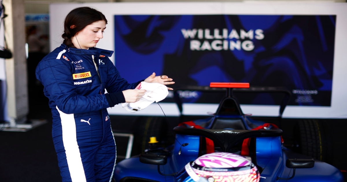 Lia Block is ticking lots of new boxes with her move to F1 Academy | RACER