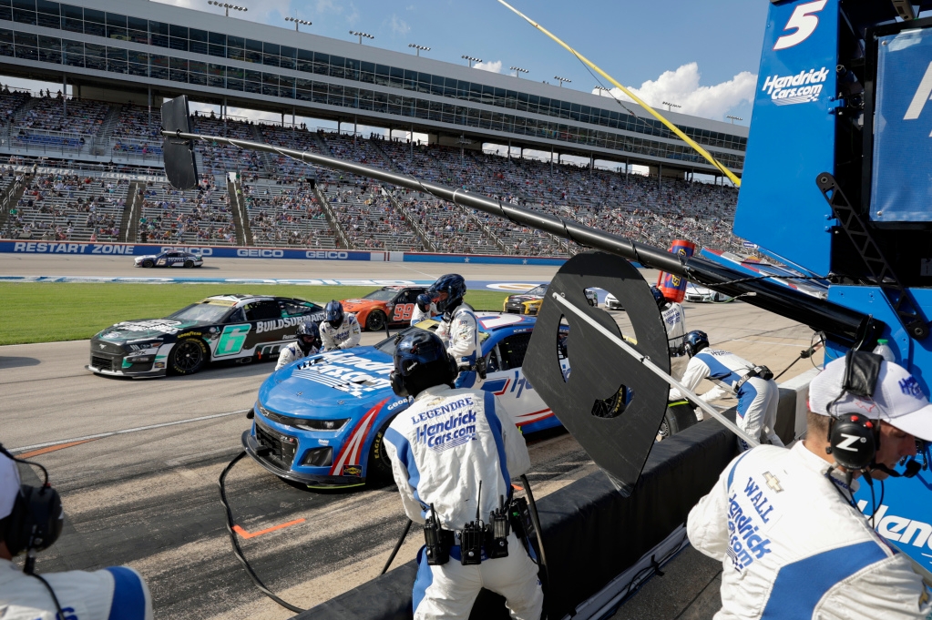 Racing on TV, April 10-16 | RACER