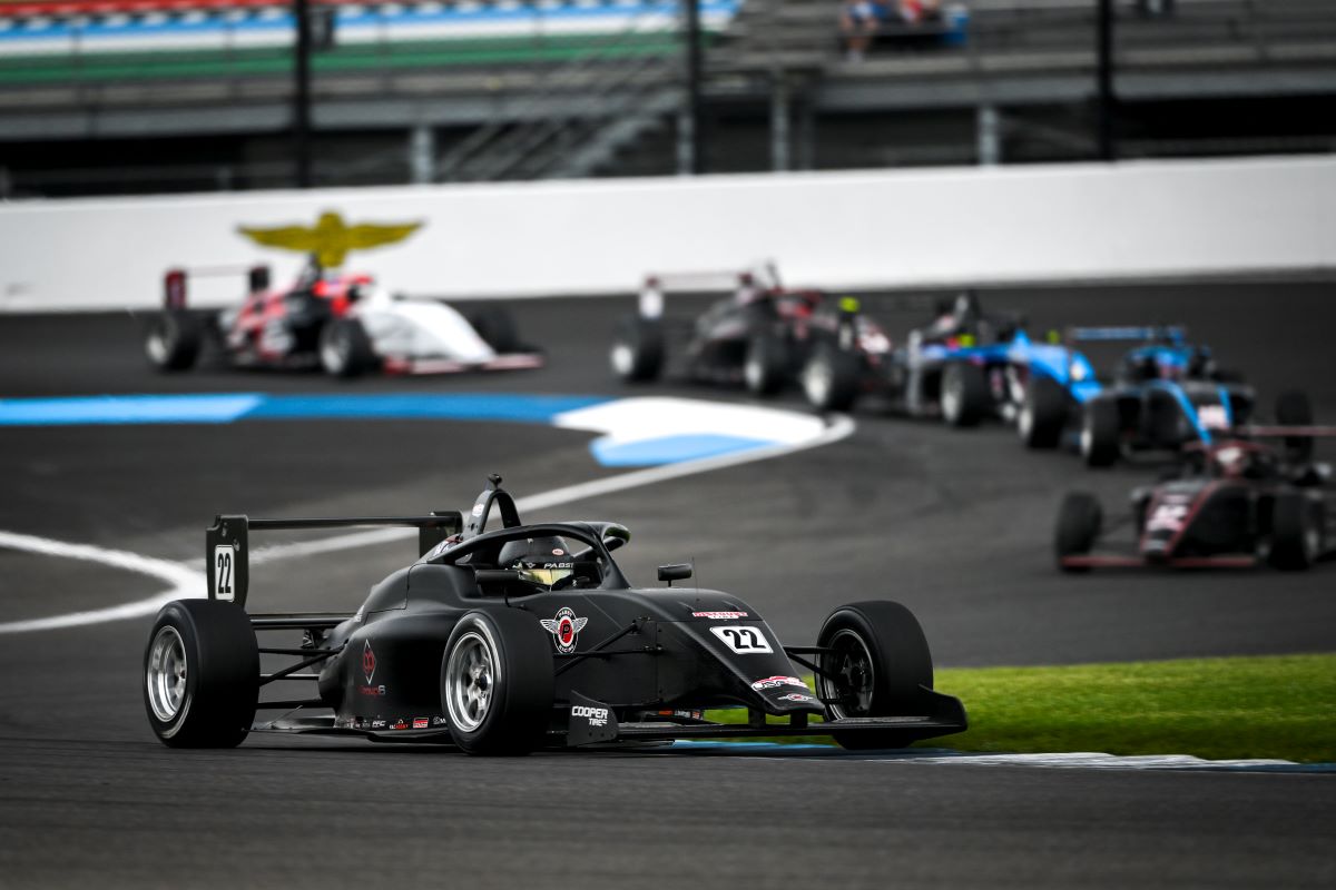 Simon Sikes: Climbing the ladder | RACER