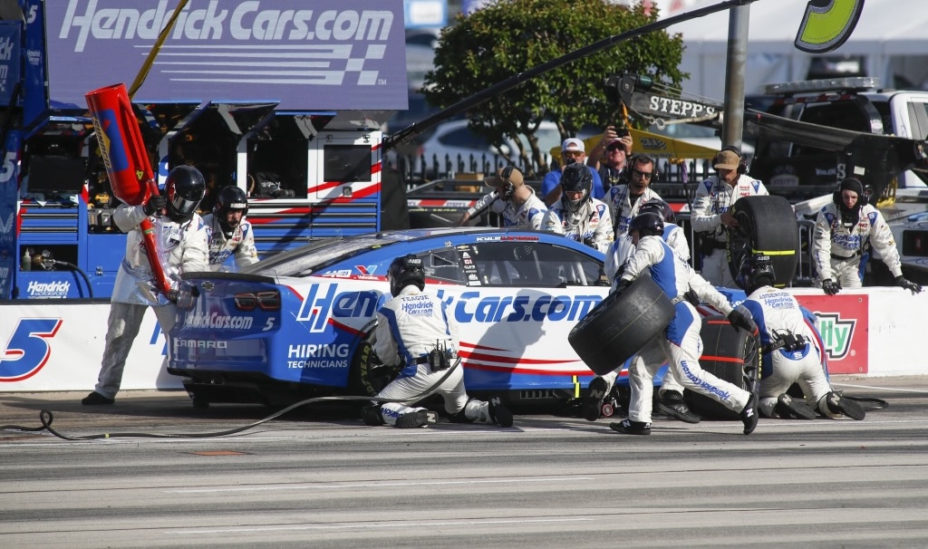 Larson’s team working with NASCAR to determine cause of ‘really bizarre ...