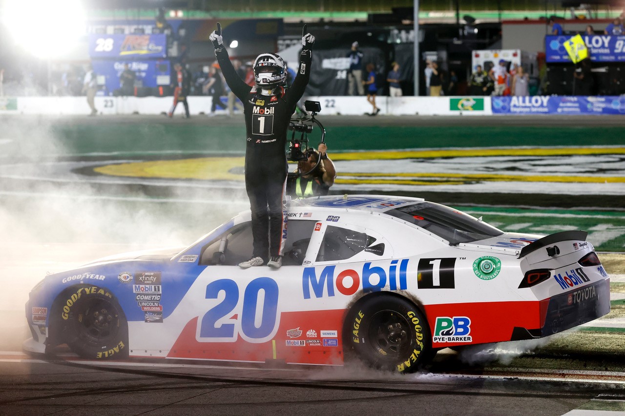 Nemechek snatches Atlanta Xfinity win as Kaulig teamwork falters | RACER