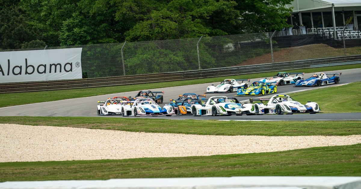 Field, Dyszelski, Cowden take Radical Cup round four wins at Barber | RACER