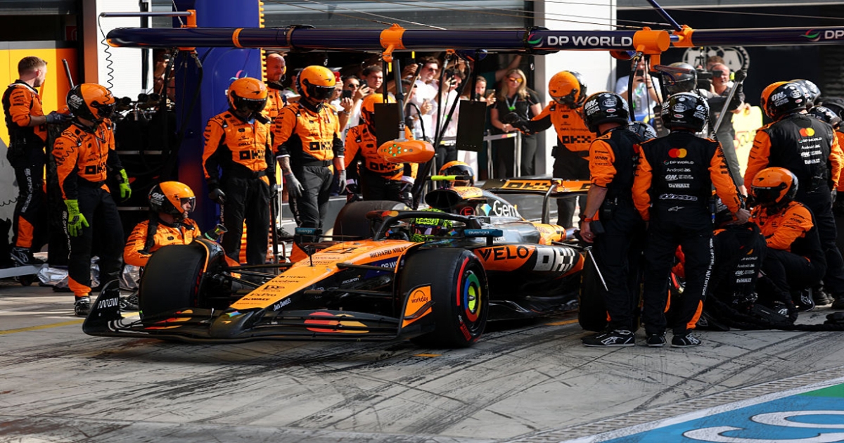 Stella explains McLaren pit stop timing at Monza | RACER
