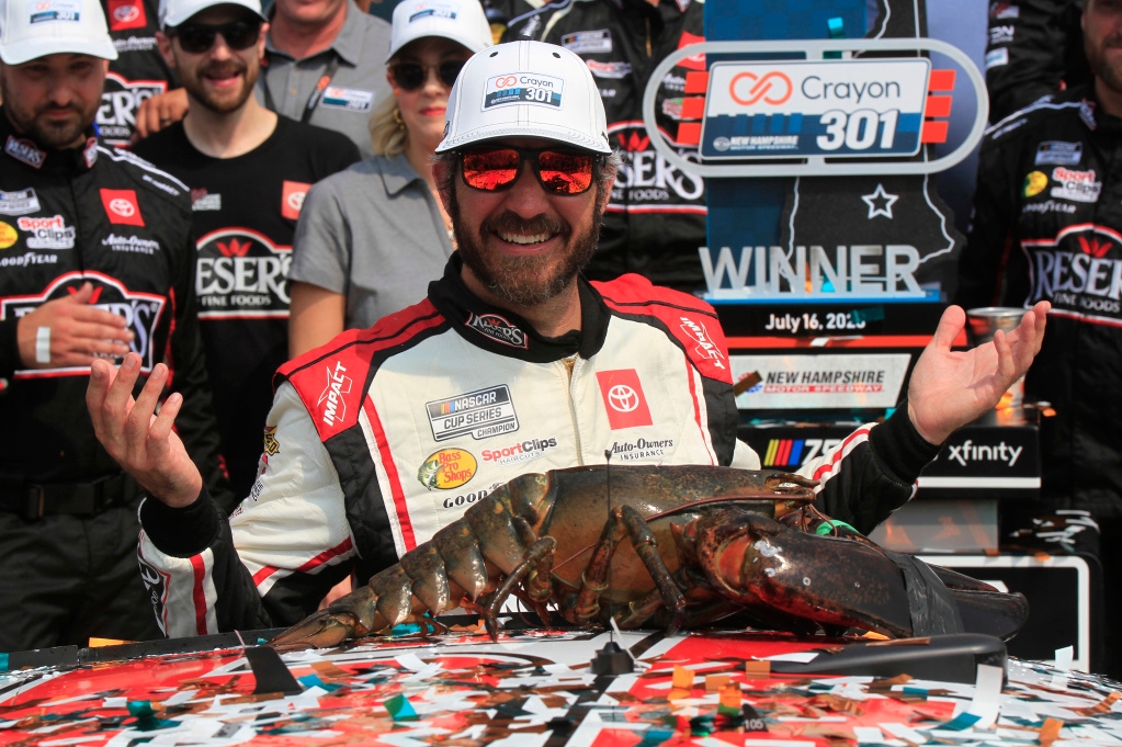 Truex returning to JGR for 2024 in year-by-year deal | RACER