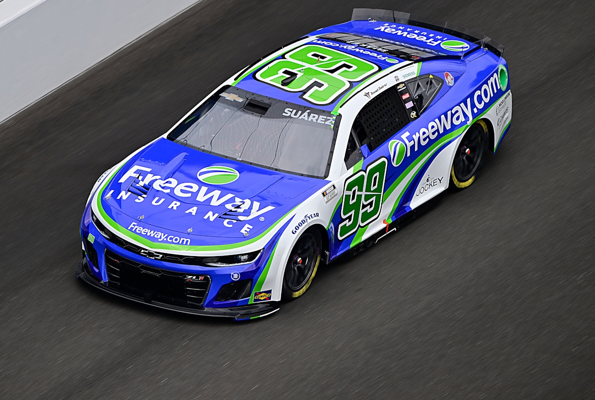 Suarez and Freeway ink extensions with Trackhouse for 2025 | RACER