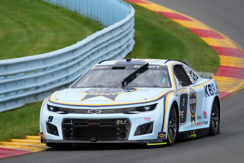 Elliott takes Cup Series pole at Watkins Glen | RACER