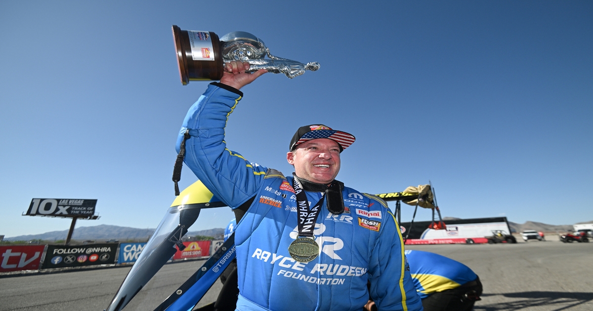 Stewart rockets to first NHRA Top Fuel win in Las Vegas | RACER