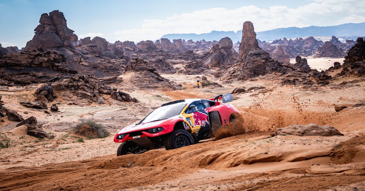 Loeb scales the heights to top Dakar Stage 4 | RACER