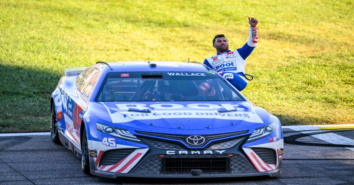 Wallace takes commanding second career Cup win in Kansas | RACER
