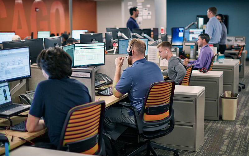 How to become a freight broker for a logistics company