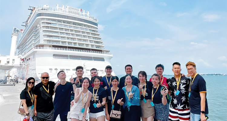 Diamond Lucas Kong & Tang Siew Yii