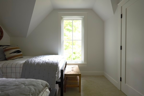 pella-reserve-bedroom-white-casement-window.jpg