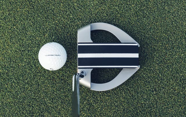 Odyssey Microhinge Marxman Fang Putter | Odyssey Golf