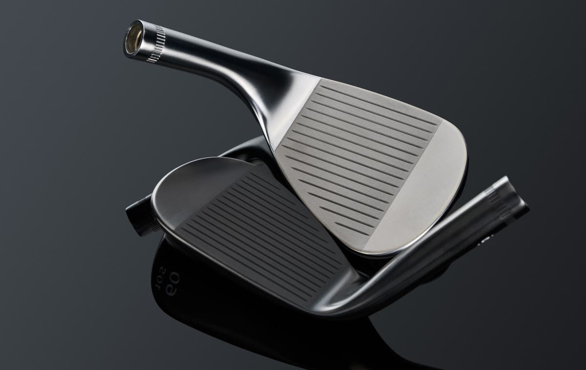 Jaws Raw Black Plasma Wedges | Callaway Golf