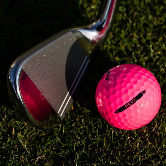 Callaway REVA Pink | Golf Balls | Callaway Golf