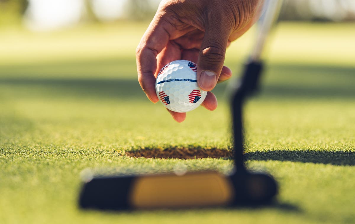 Chrome Tour X TruTrack USA Golf Balls | Callaway Golf