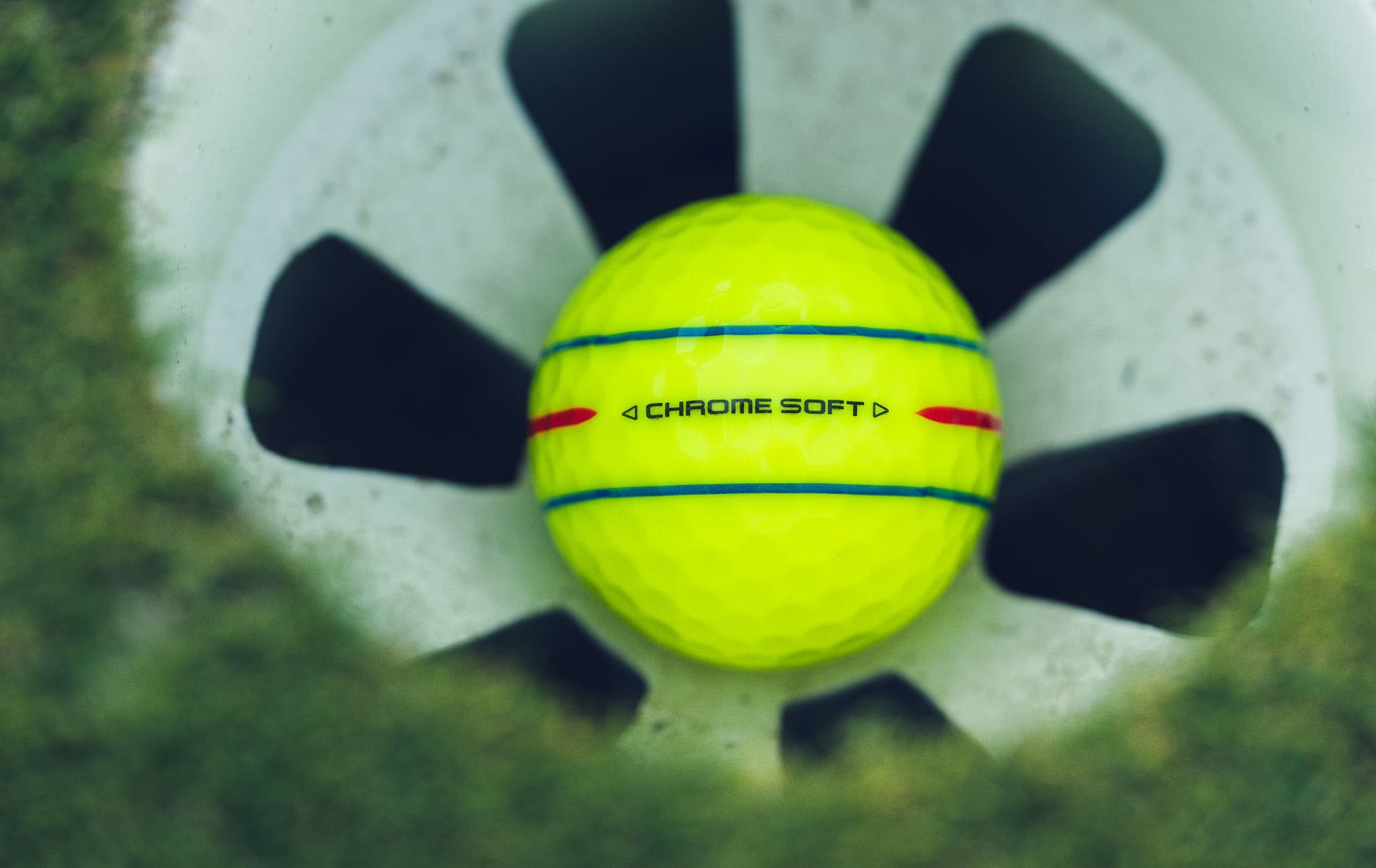 Chrome Soft 360 Triple Track Yellow Golf Balls | Callaway Golf