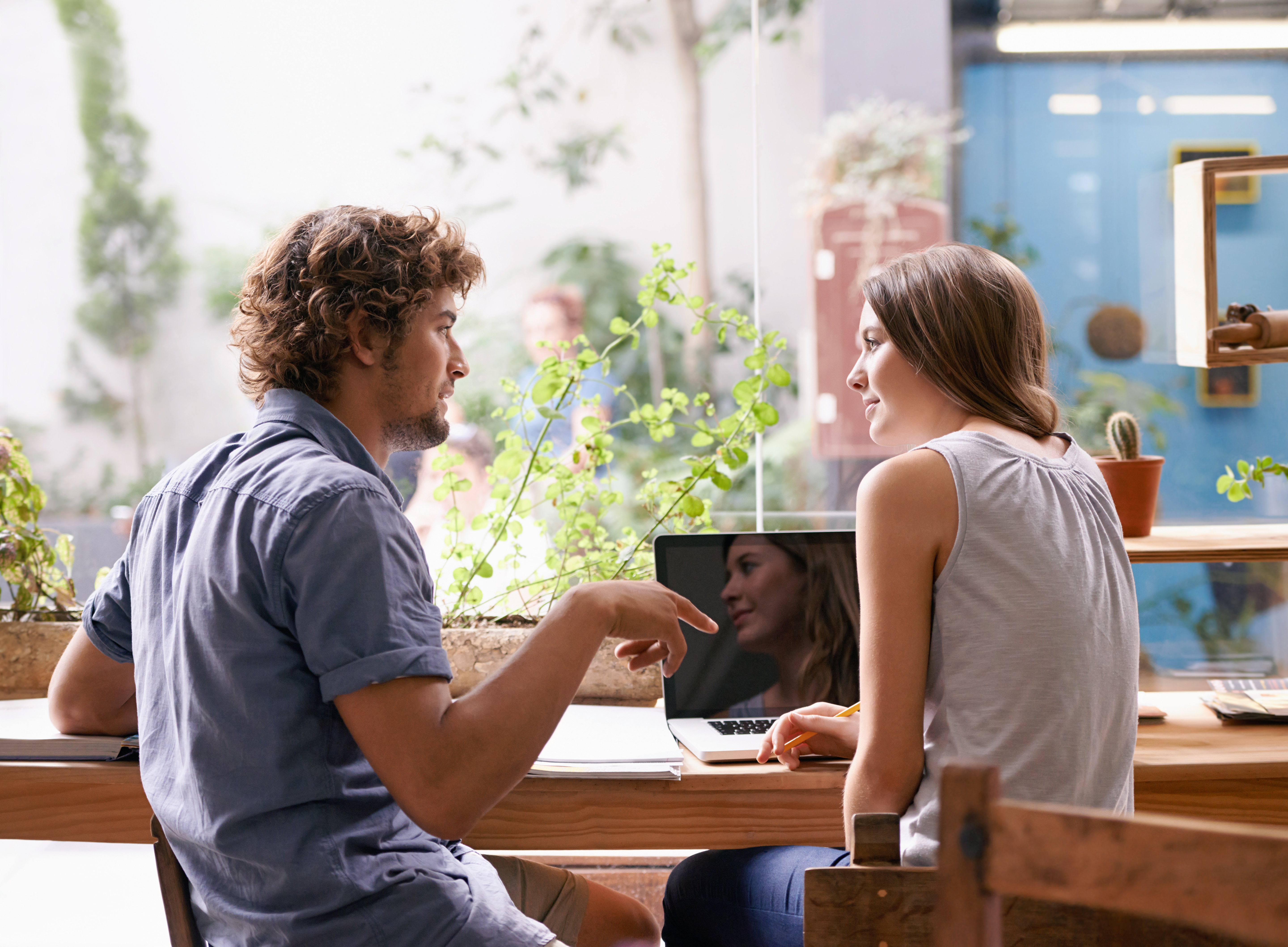 Language Courses - Language Learning for Adults | Berlitz